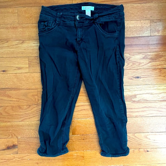 Candie's | Jeans | Candies Capri Pants | Poshmark